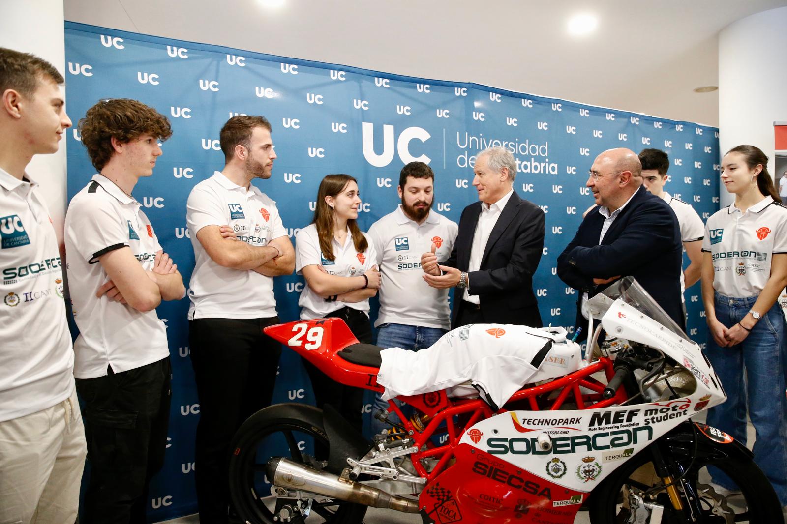 Estudiantes de la UC competirán en MotoStudent con un prototipo de moto ...