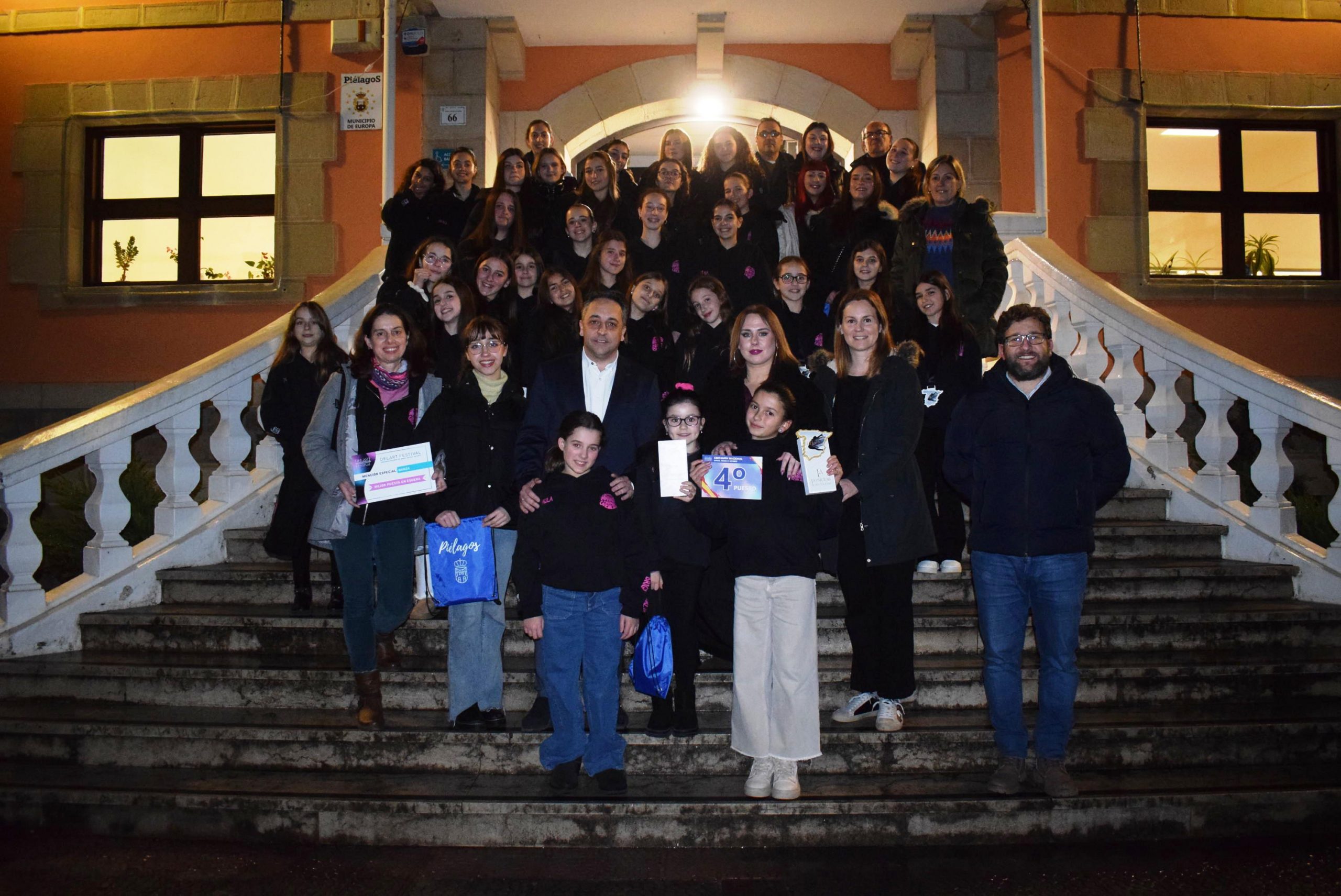 El alcalde de Piélagos reconoce los logros del Estudio de Danza de ...